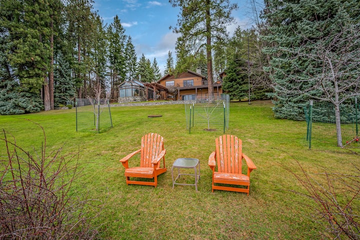 Waterfront Estate In Hope W/ Hot Tub & Dock - Hope, ID
