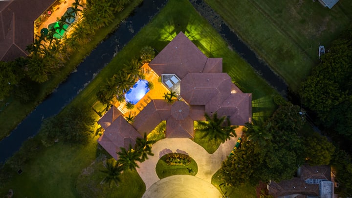 Mansion 7k Sf Cinema/gameroom/pool - The Bahamas