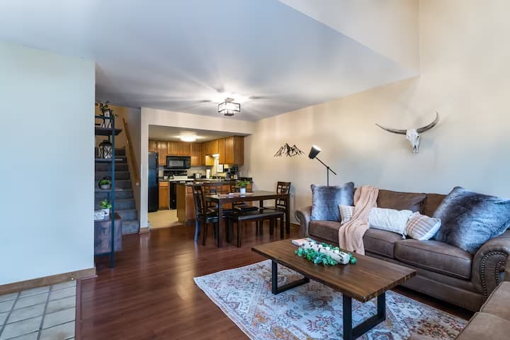 Rustic In-town Retreat | Pool | Hot Tub - Durango, CO