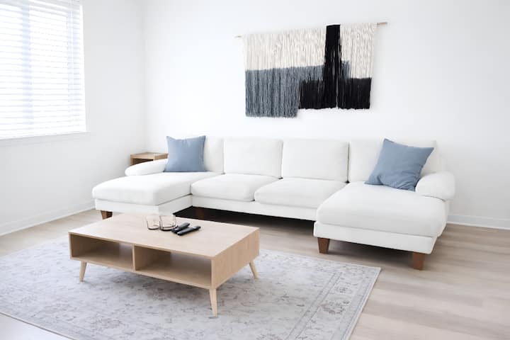 Comfortable 2br Residence With Top-tier Amenities - Fairview Park, Sherman