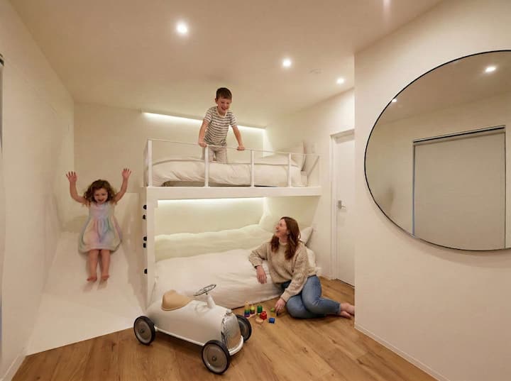 Bright & New 2br Apartment | Group Friendly - 広島県