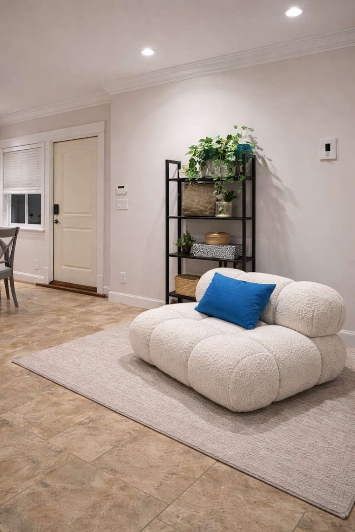 Private 2br Suite In Vancouver West • Close To Dt - Vancouver