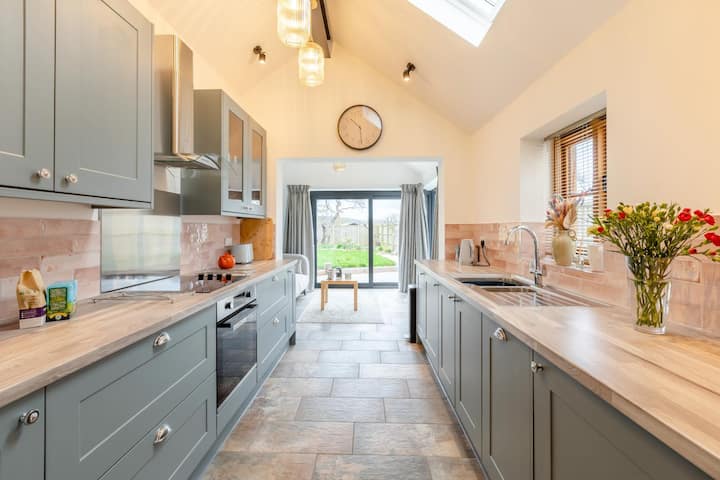 2 Bed In Thornford (Oc-h34504) - Sherborne