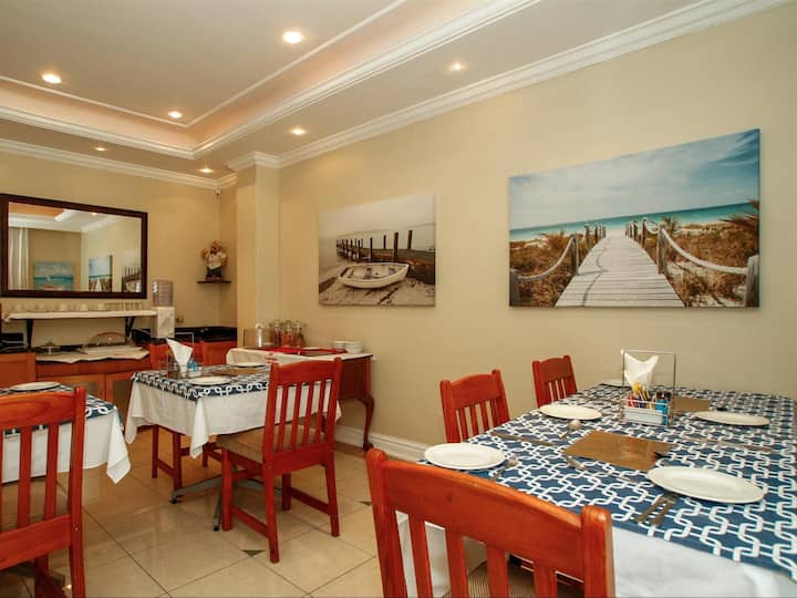 King Or Twin Bed Room - Umhlanga