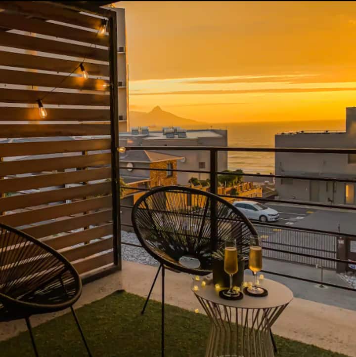 Manhattan On Coral Blouberg Beach Apartment - Parklands