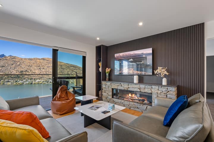 Summit Haven – Centre | 5br New Build | 2 Spas - Queenstown
