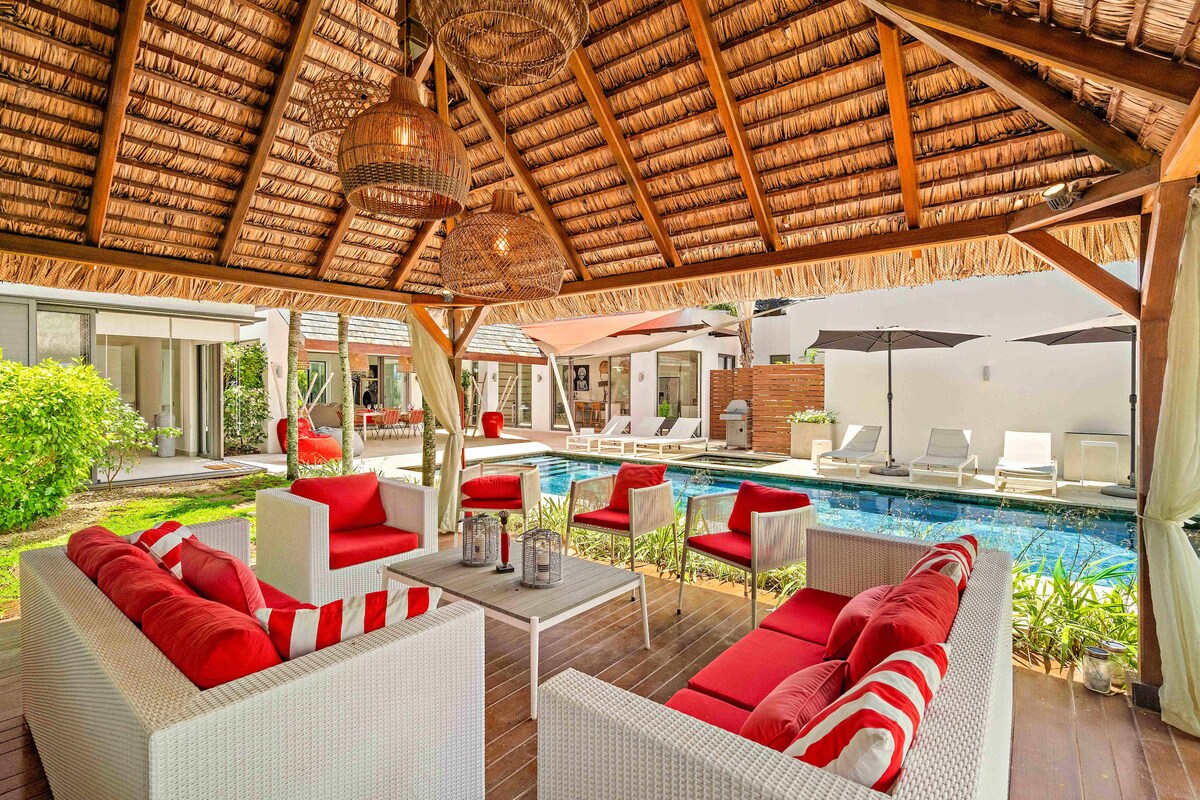 Villa Kyra - Luxe & XXL Pool at Grand-Baie - Villas à louer à Grand ...