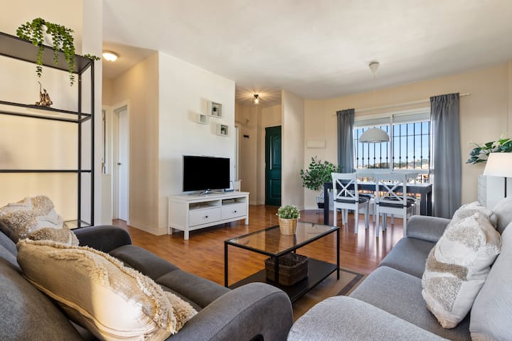 Appartement De Charme Pour 4 Près Du Golf Et De La - Rincón de la Victoria