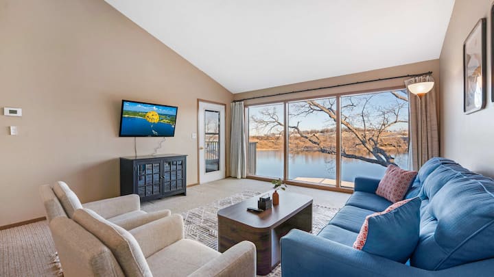 Lakefront• Stunning Views • Free Boat Slip - Lake of the Ozarks State Park, Kaiser