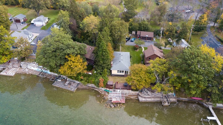 Sunset Sanctuary: On Picturesque Canandaigua Lake! - Canandaigua, NY