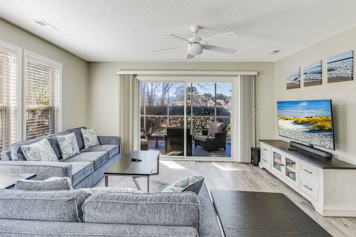 1st Floor Condo W/ Golf Course Views In St. James - 볼리비아