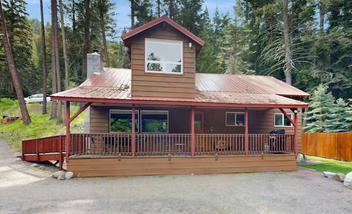 Dog Friendly Forest Dell Retreat - Joseph, OR