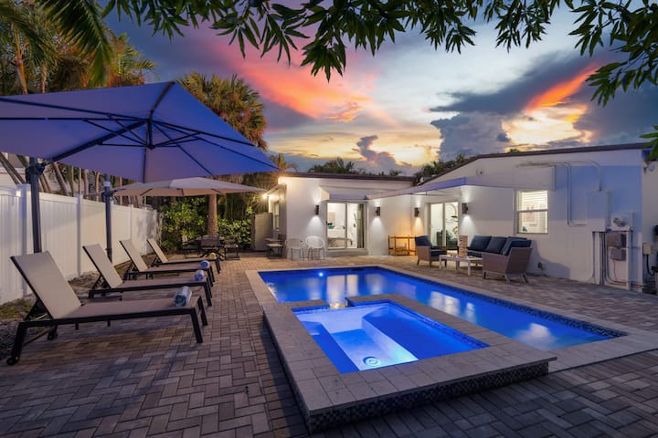 Casa Pura Vida, Heated Pool + Hot Tub - Fort Lauderdale