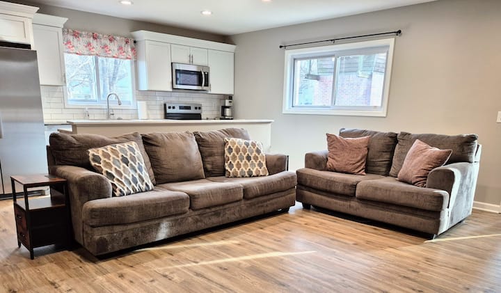 Guesthouse 2 Bedroom Suite In Overland Park - Overland Park, KS