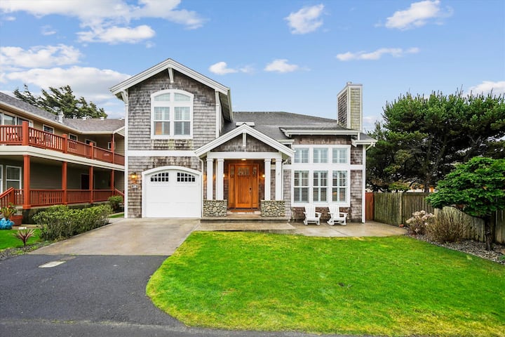 Salt And Shore - Steps To The Beach! - Cannon Beach, OR