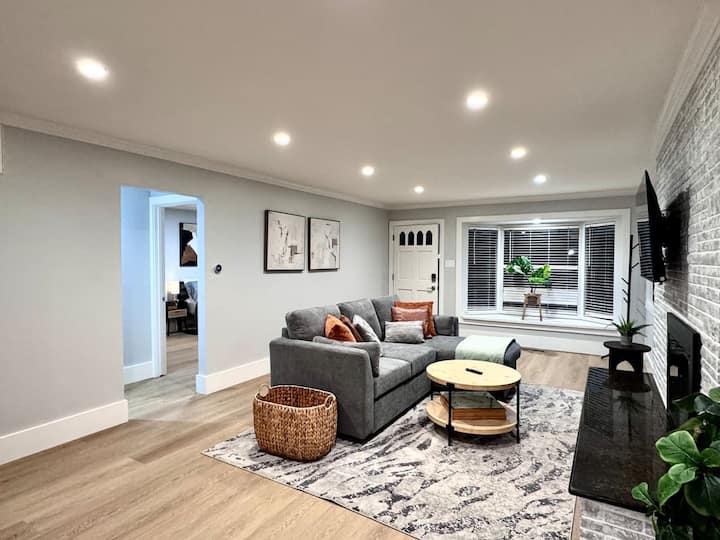 Urban Oasis | 3bd 2bth Gorgeous Home - Concord, CA