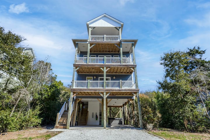 4 Bed/3 Bath Single Family Home In Surf City - Topsail Beach, NC