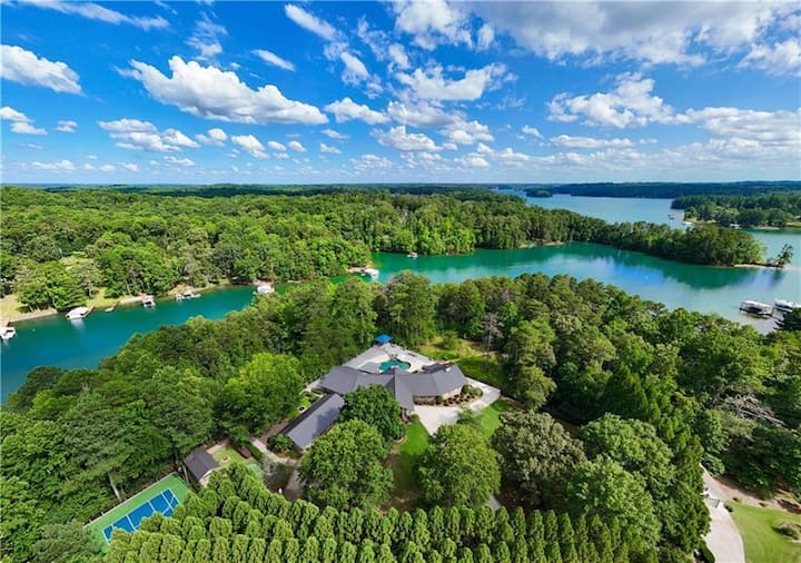 The Duckcove Estate - Lake Lanier - Georgia - Cumming, GA