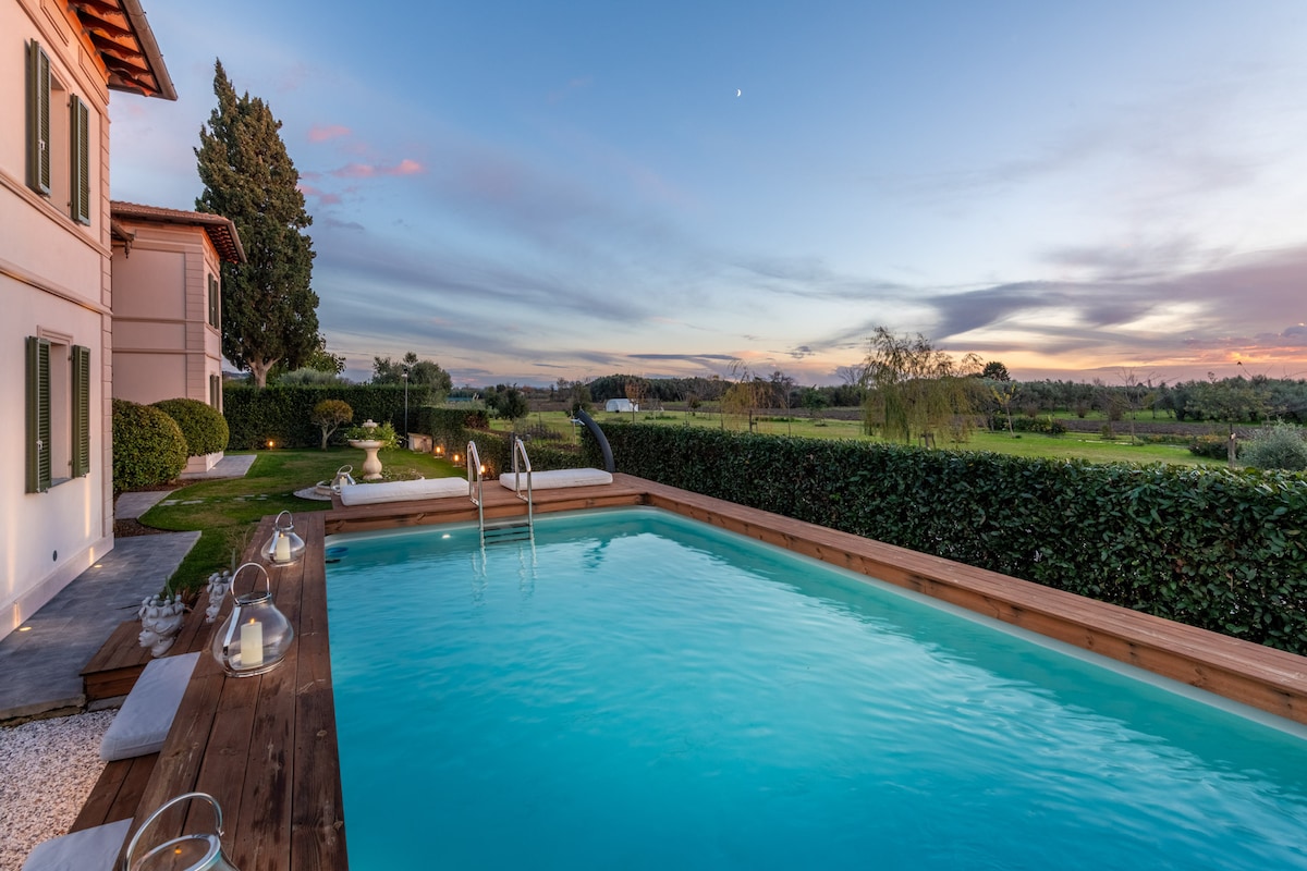 Luxury Contemporary Villa with Private Pool - Houses for Rent in ...