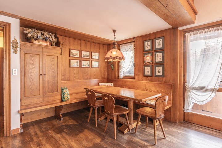 Casa Funivia 2, Close To The Cable Car And The Cen - Cortina d'Ampezzo