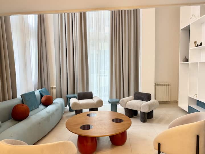 Retro 2e, 2-br Loft In Gemmayze - Beirut