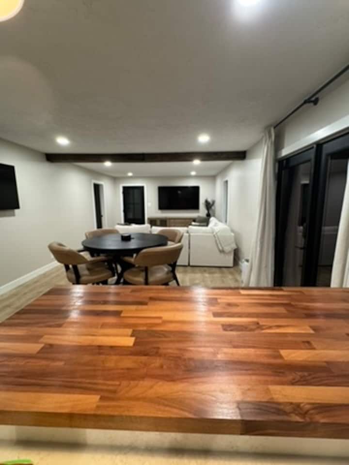 The Bunkhouse At Farmstay - Sioux City, IA