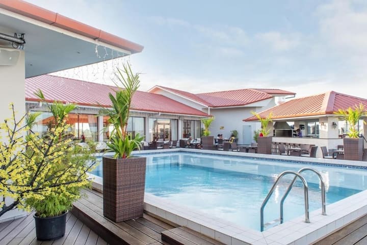 Ramada Princess | 1 King | City Access - Paramaribo