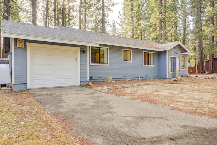 5 Mi To Heavenly Resort: Cozy Home W/ Fenced Yard - South Lake Tahoe, CA
