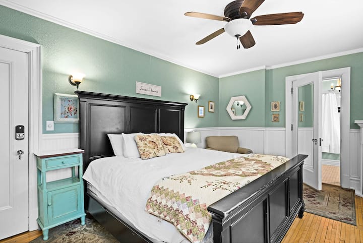 Ryerson Suite, Salyards Mansion - Duluth, MN