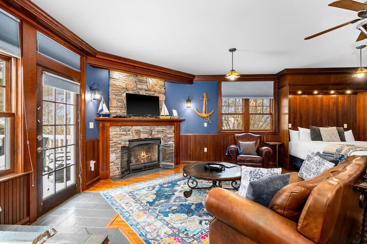 Boutique Hotel | Salyards Mansion | Lake Superior - Duluth, MN