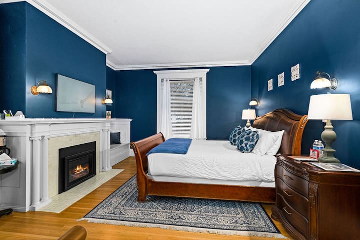 J.d. Rockefeller Suite W/ King Bed & Fireplace - Duluth, MN