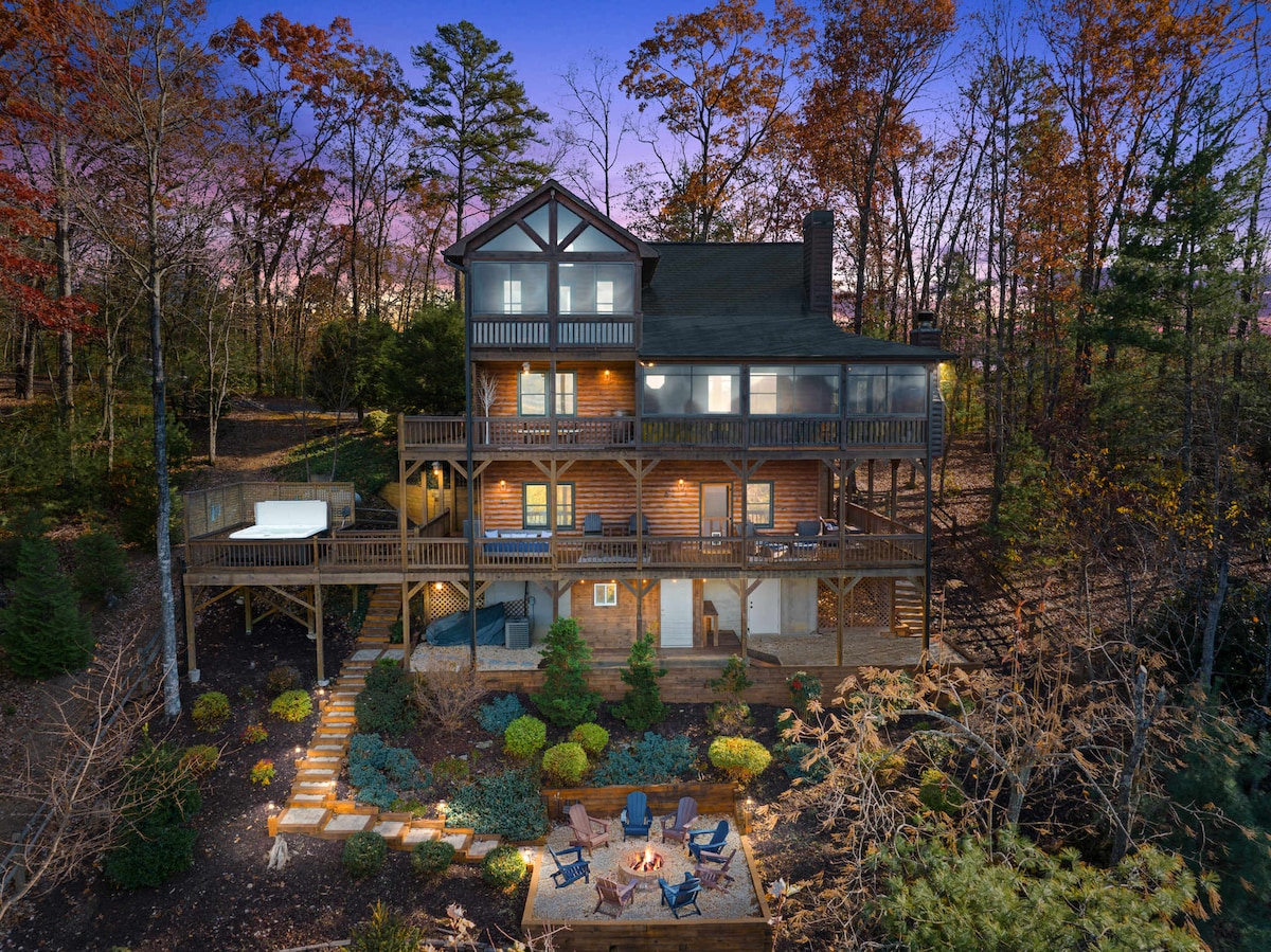 Family-Friendly Cabin: Hot Tub, Games & Views - Houses for Rent in ...