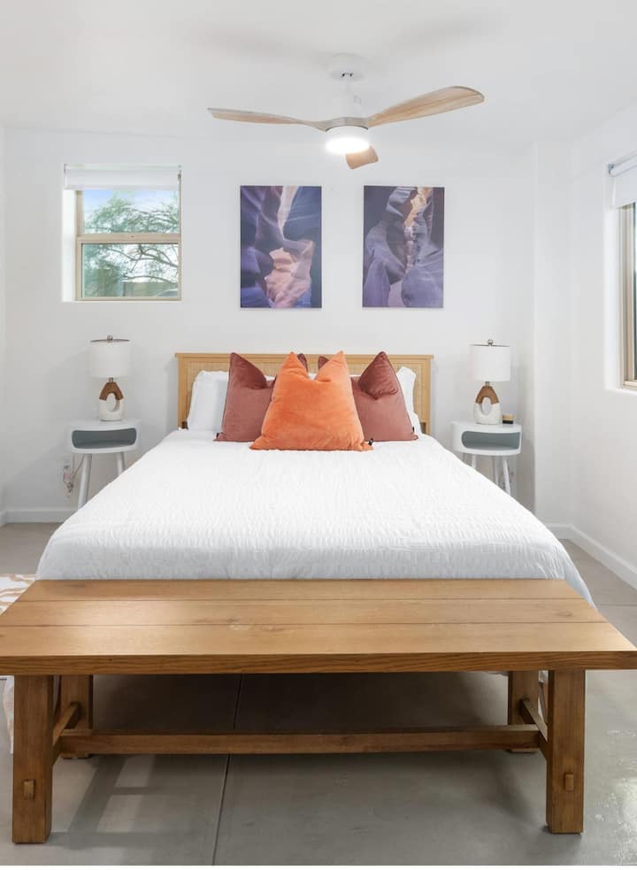 Casetta Bella: Cozy Retreat 1 Block From U Of A - Tucson, AZ