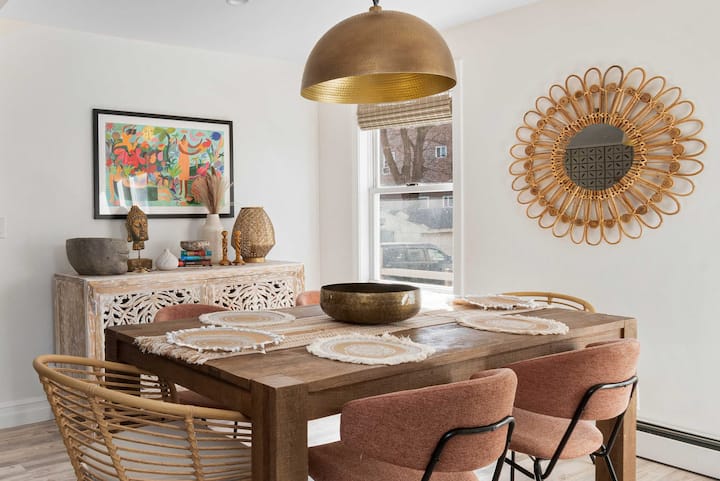 The Return To Self -  Walk To Historic Downtown - Swansea, MA