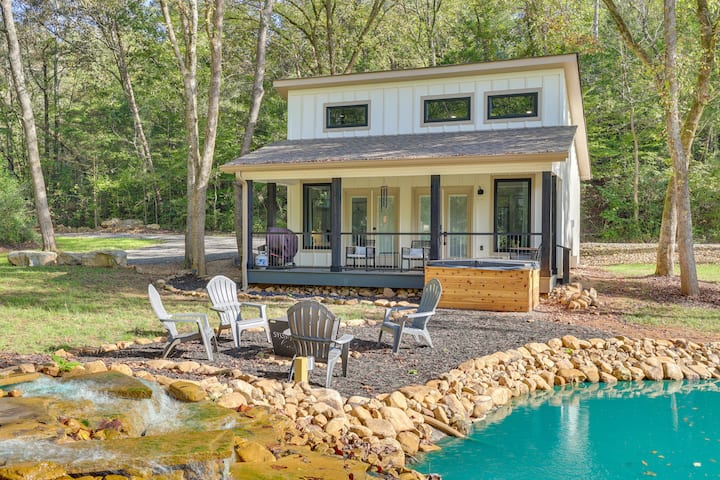 ‘Whitewood’ W/ Hot Tub: Peaceful Wildwood Retreat - Lookout Mountain, GA