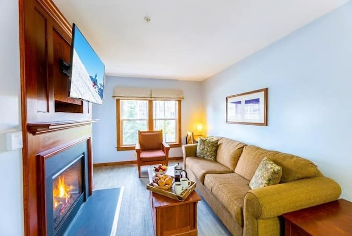 Side-by-side Condos 2br | 2 Kitchens | Sleeps 9 - Snowshoe, WV