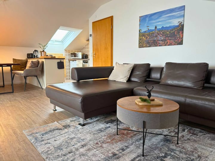 Aloisius | Balcony Apt · Workation · Königscard - Seeg