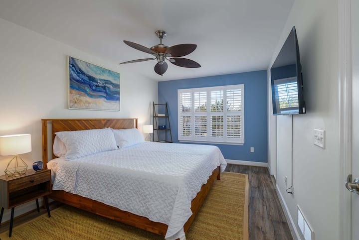 Family Villa With Pool And Arcade - Bethany Beach, DE