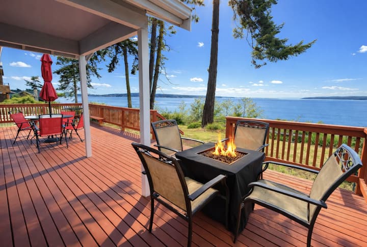 Dog Friendly Home With Ocean View In Langley - Whidbey Island, WA