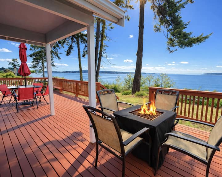 Waterfront With Hot Tub And Beach Access - Whidbey Island, WA
