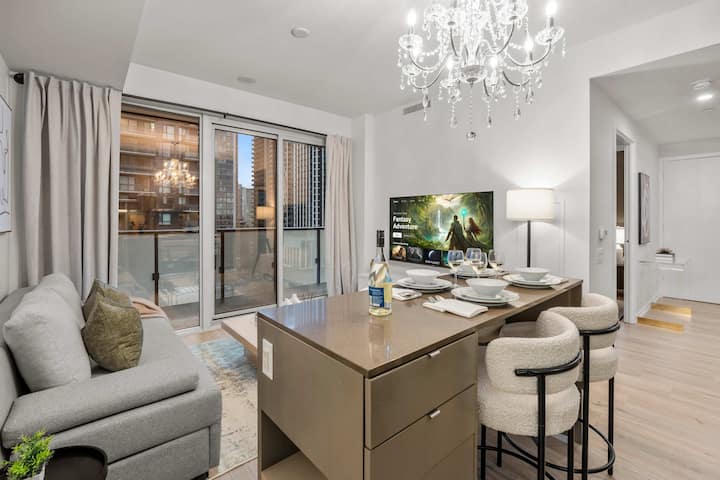 Skyline View, Near Cn Tower And Gym Access - Toronto