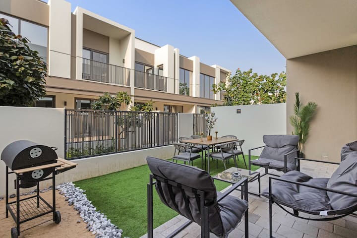 Silkhaus Spacious 3br & Maid Room | Tilal Al Ghaf - Dubai