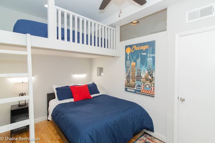 2 Bedroom Wicker Park Apartment! - Lincoln Park - Chicago