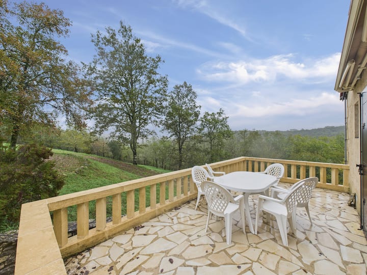 Jolie Vue Sur La Vallée Pour 3 Adultes / 2 Enfants - Les Eyzies-de-Tayac-Sireuil