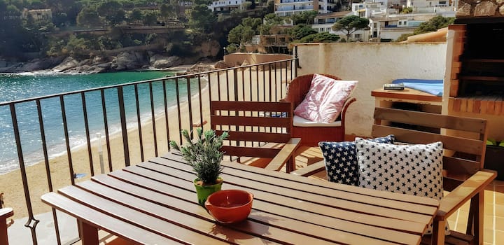 Tamariu Beach 2 · Terrace Penthouse On The Beach - Tamariu