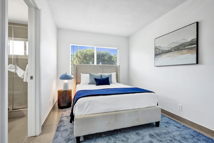 Relaxing 1br Getaway W/ Pool & Bar At Lake Worth - Lake Worth Beach