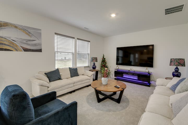 Shop, Dine & Explore: Indy Area Adventure Base - Greenwood, IN