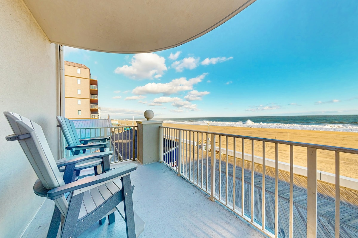 3 CUARTO | Paseo marítimo y playa | Balcón privado | Aire acondicionado ...