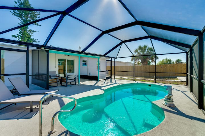 4 Mi To Beach! Sleek Getaway In Port Charlotte - Port Charlotte, FL