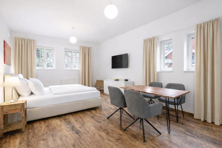 2-bedroom Apartment With Mountain View - Bad Hofgastein